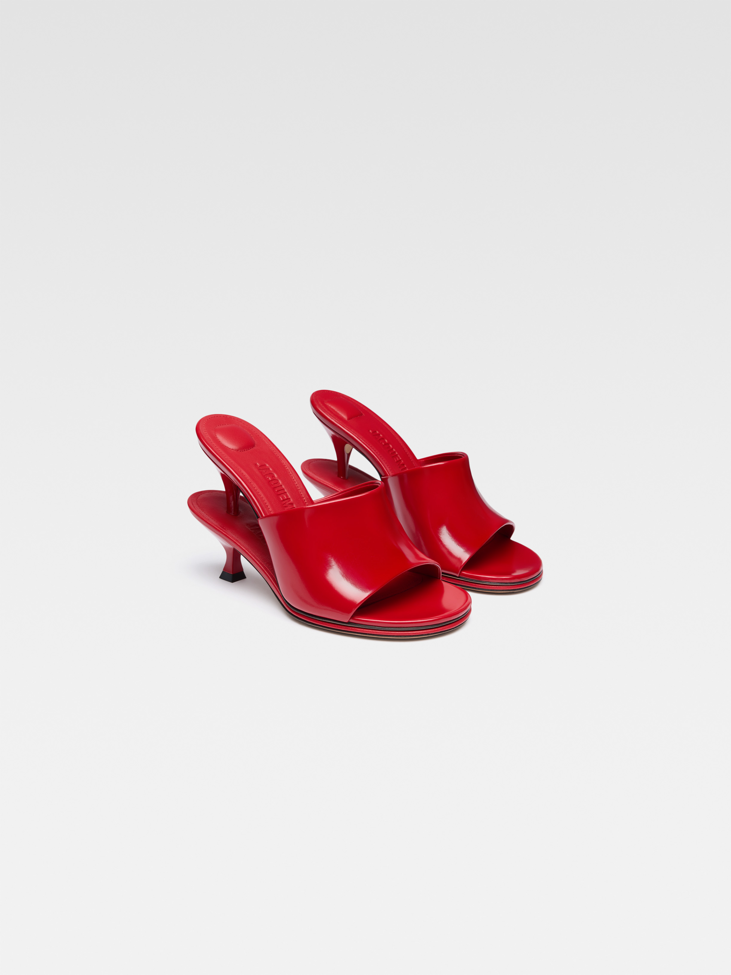 The double mules, Red | JACQUEMUS KSA